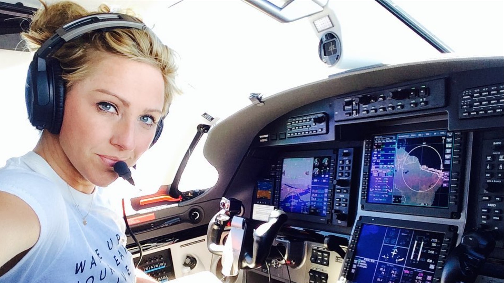 Amelia Earhart talks about flight around the world in new book | 9news.com