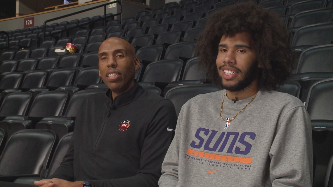 Ruffin Family Goes Full Circle On Christmas | 9news.com