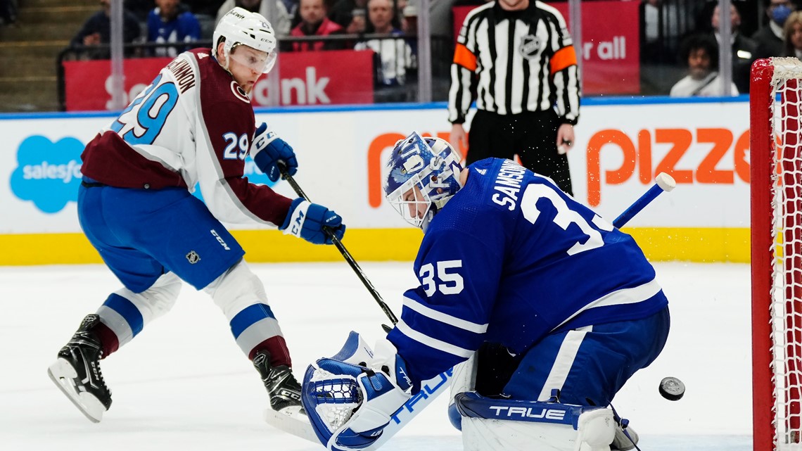 Avalanche beat Maple Leafs 2-1 in shootout | 9news.com