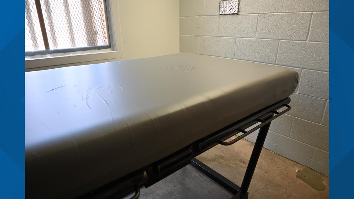Photos show a 4-point restraints room in a Colorado prison | 9news.com
