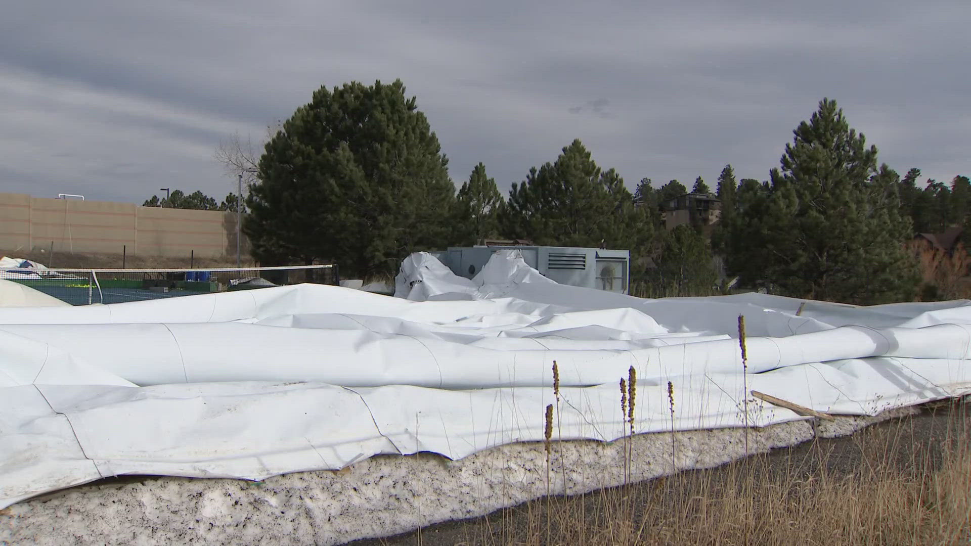 Strong winds cause damage across Front Range, close CSU campus and down ...