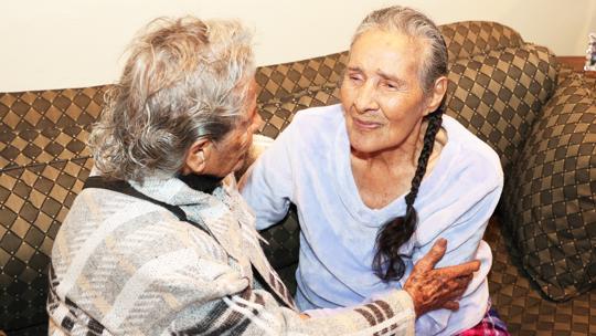 Twins reunite after 81 years apart thanks to a DNA test | 9news.com