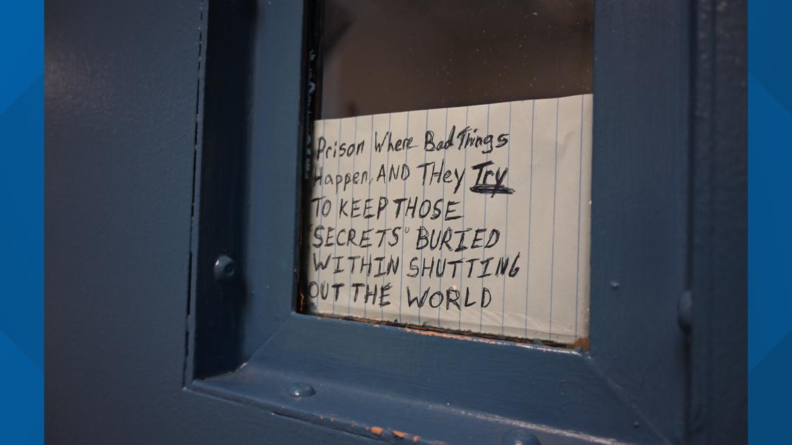 Photos show a 4-point restraints room in a Colorado prison | 9news.com