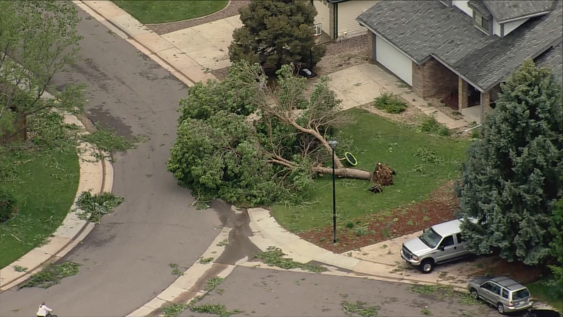 Tornado causes damage in Highlands Ranch, Colorado | 9news.com