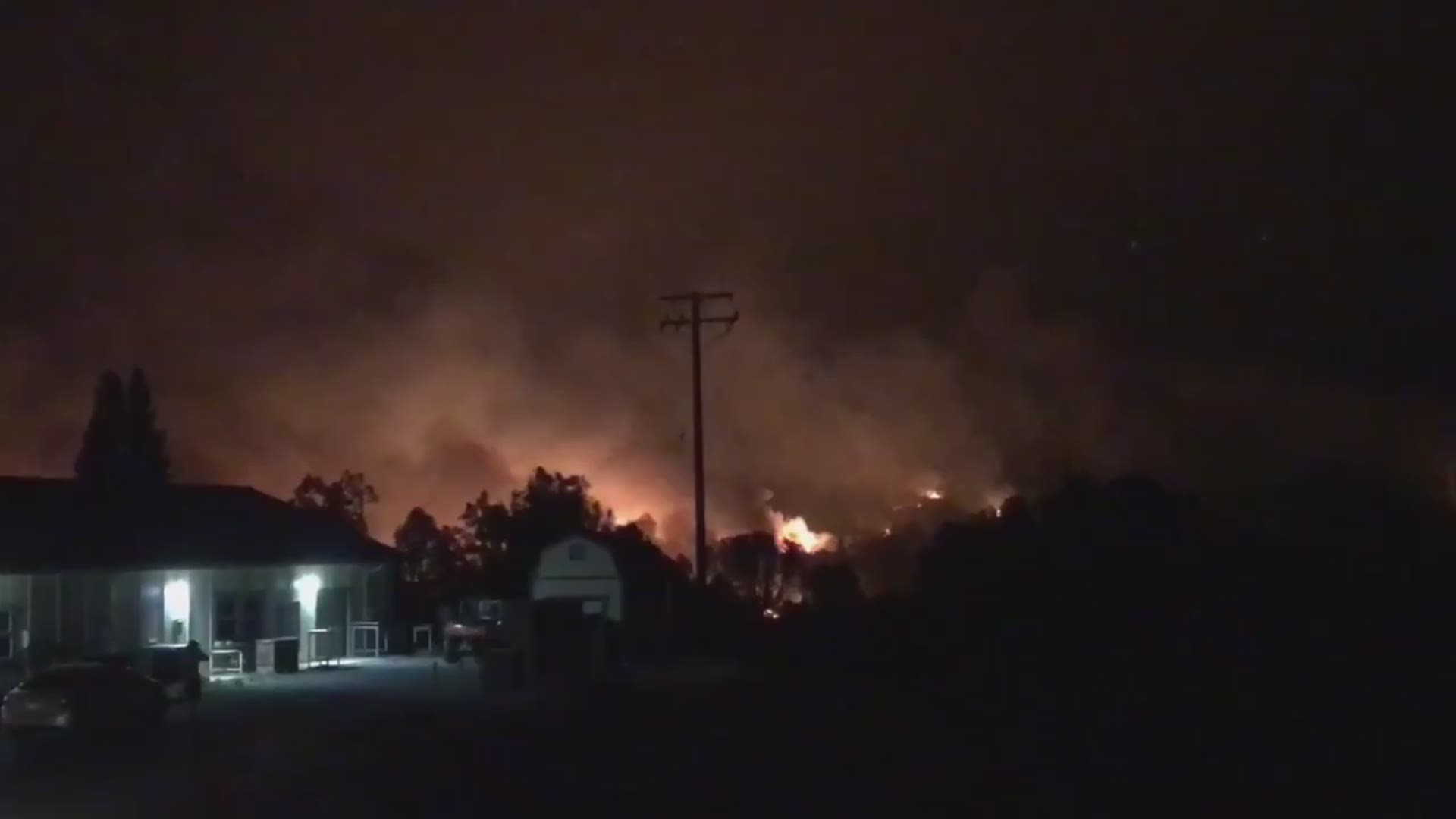 Carr Fire pushes into Redding | 9news.com