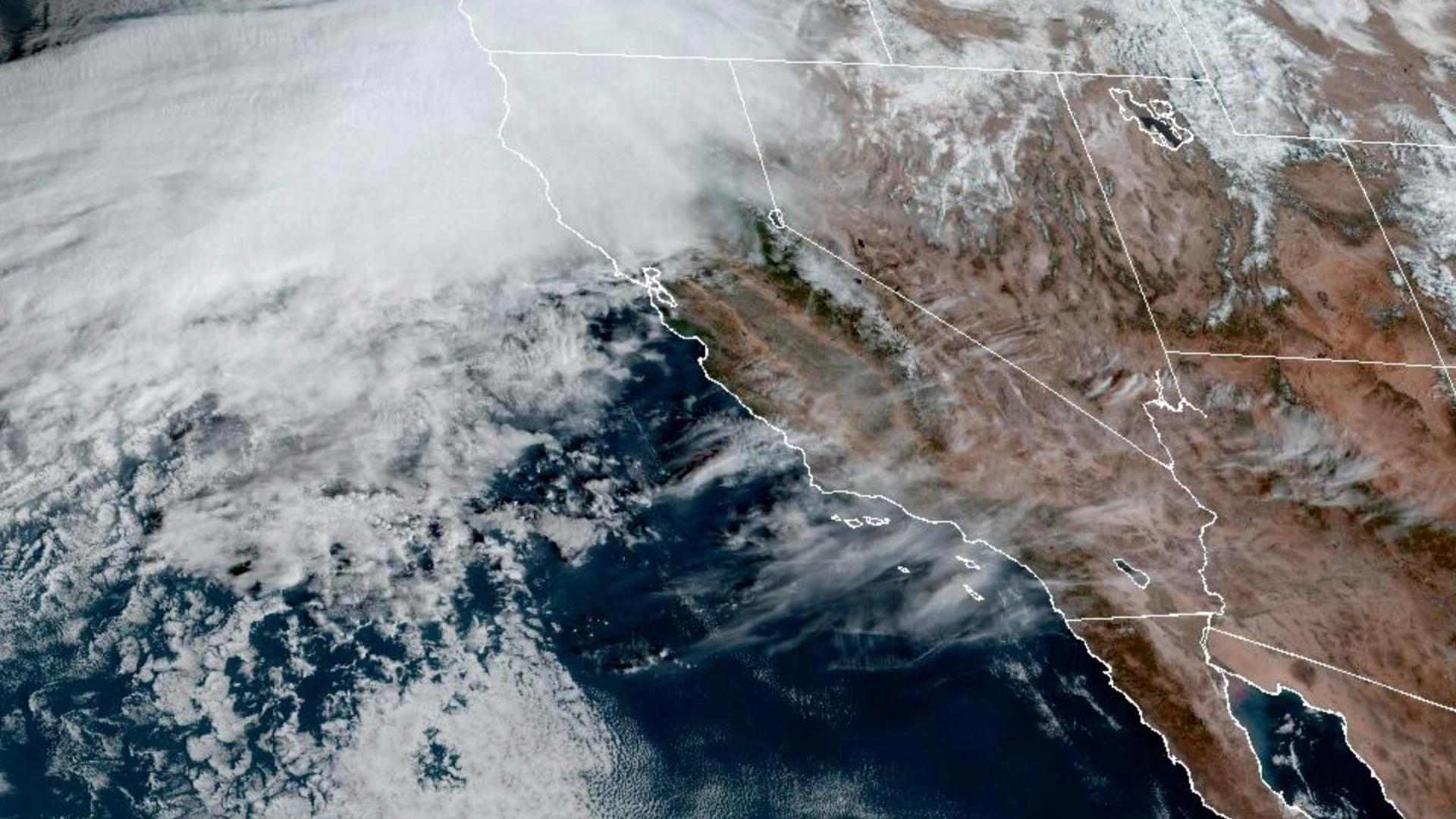 What is a 'bomb cyclone'? 1 dead, power out for millions | 9news.com