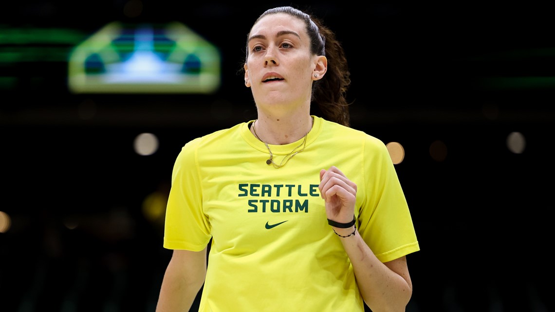 Breanna Stewart makes WNBA superteam by joining New York Liberty ...