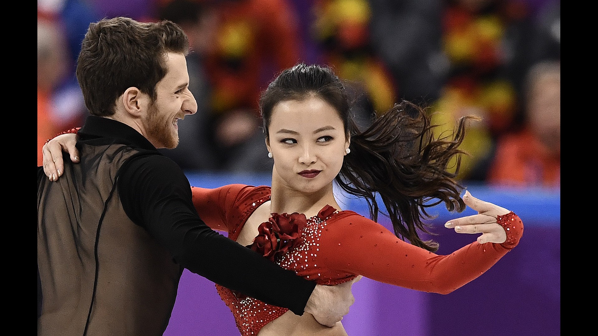 Olympics Feb 10: USA wins first gold medal, advances in team figure ...