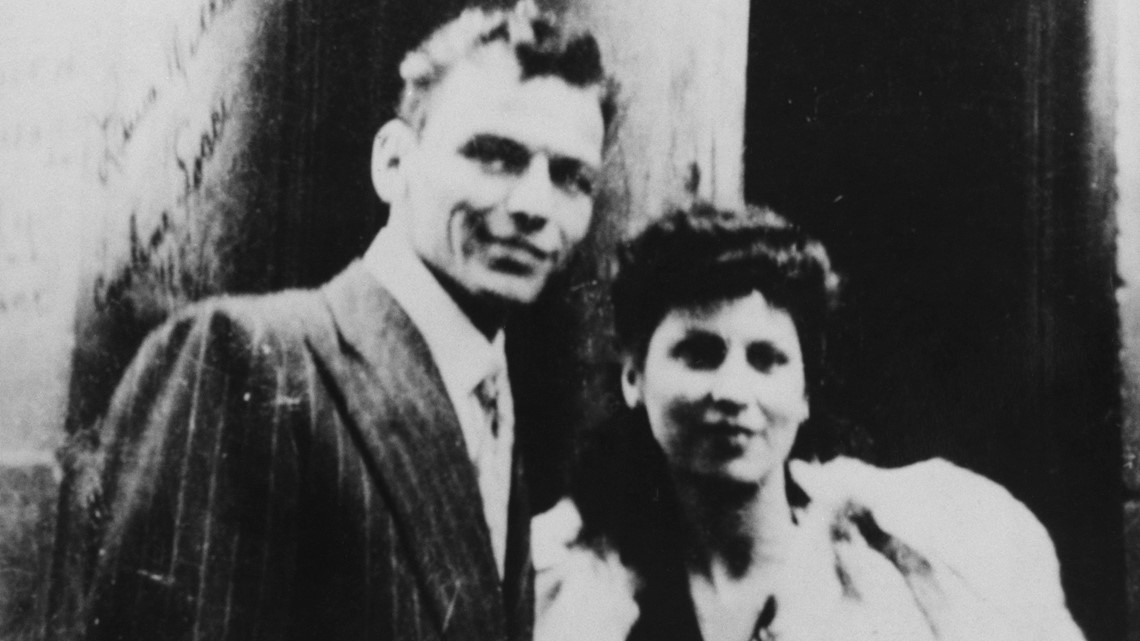PHOTOS: Remembering Nancy Sinatra Sr. | 9news.com