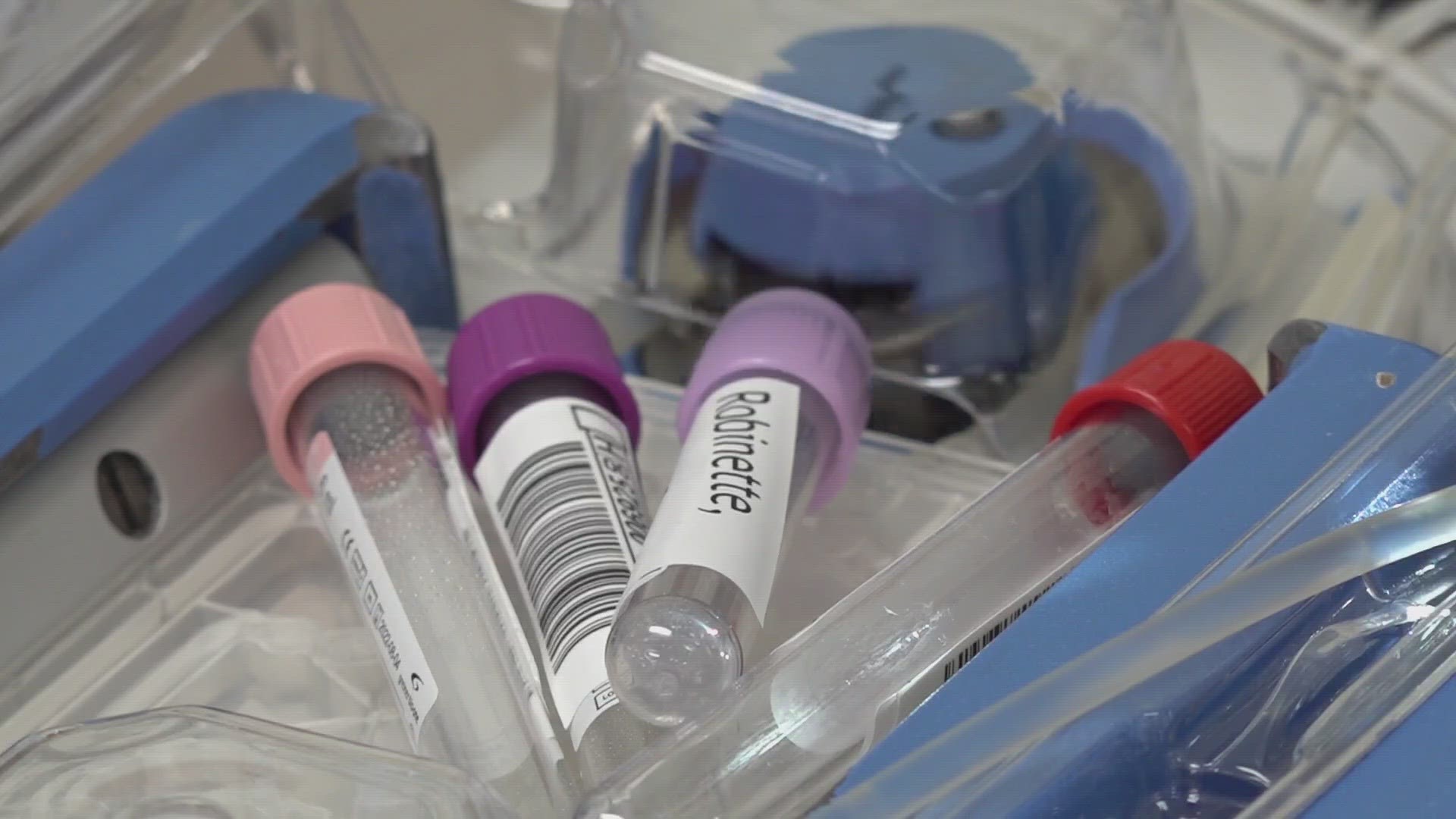 FDA finalizes blood donation rules: Allows more gay men to donate ...