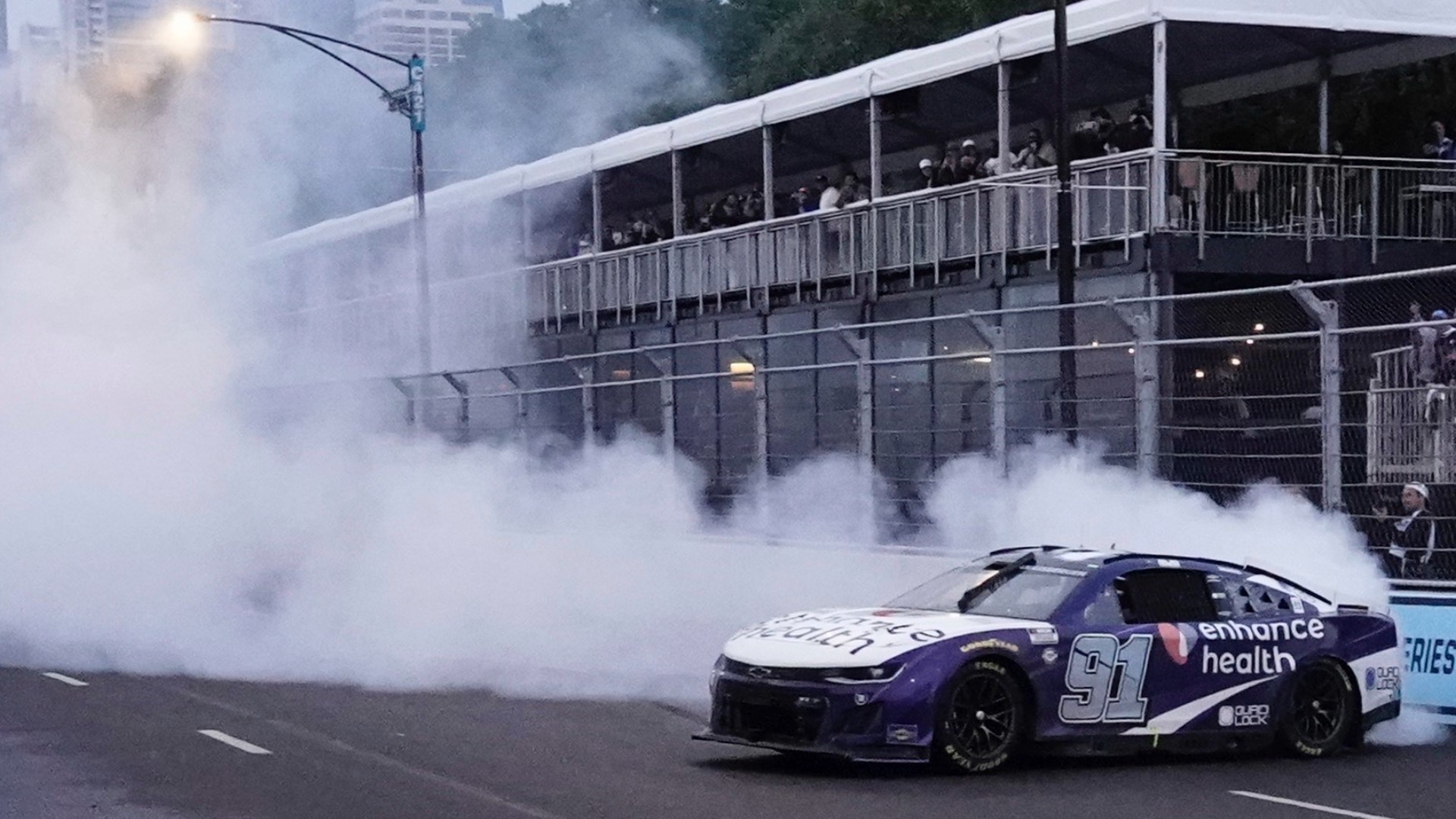 Shane Van Gisbergen wins NASCAR street course race in Chicago | 9news.com