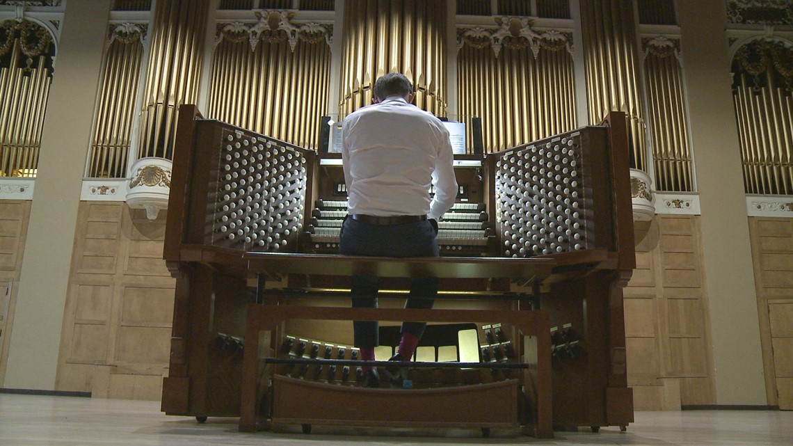 Portland's new municipal organist comes with pink socks and a British ...