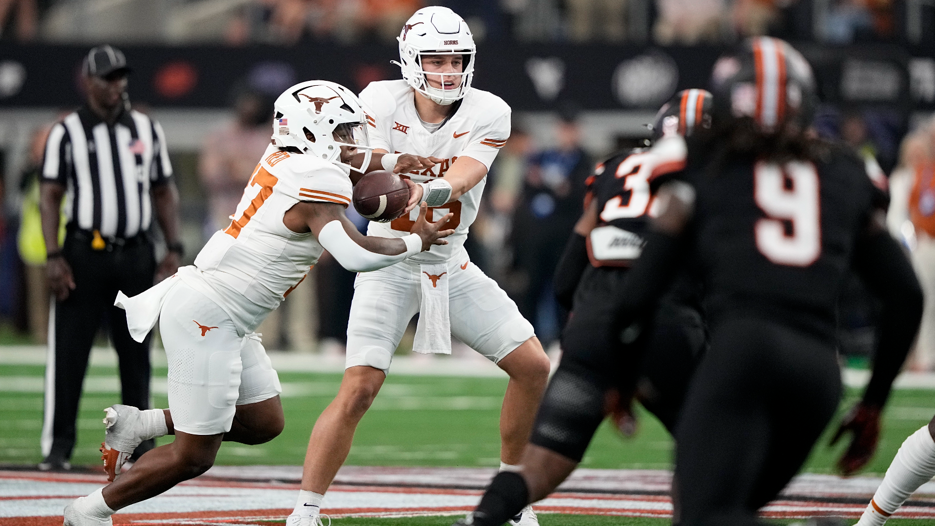 Arch Manning says he envisions staying at Texas | 9news.com
