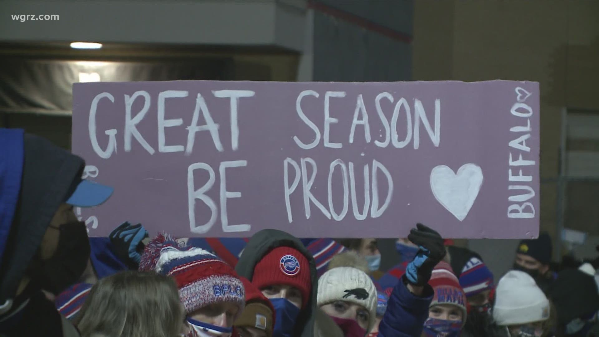 Buffalo Bills fans welcome team home from AFC championship | 9news.com