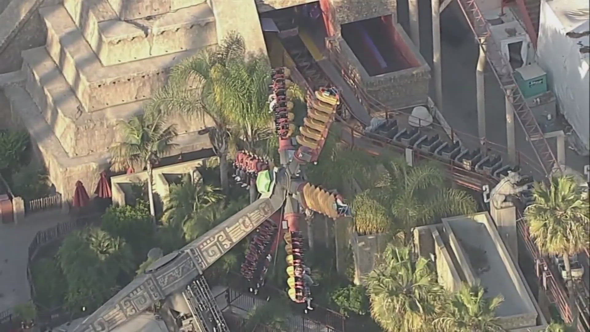 Knotts Berry Farm: Riders stuck in midair for hours | 9news.com