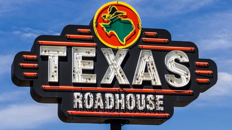 Texas Roadhouse closing its first-ever restaurant location | 9news.com